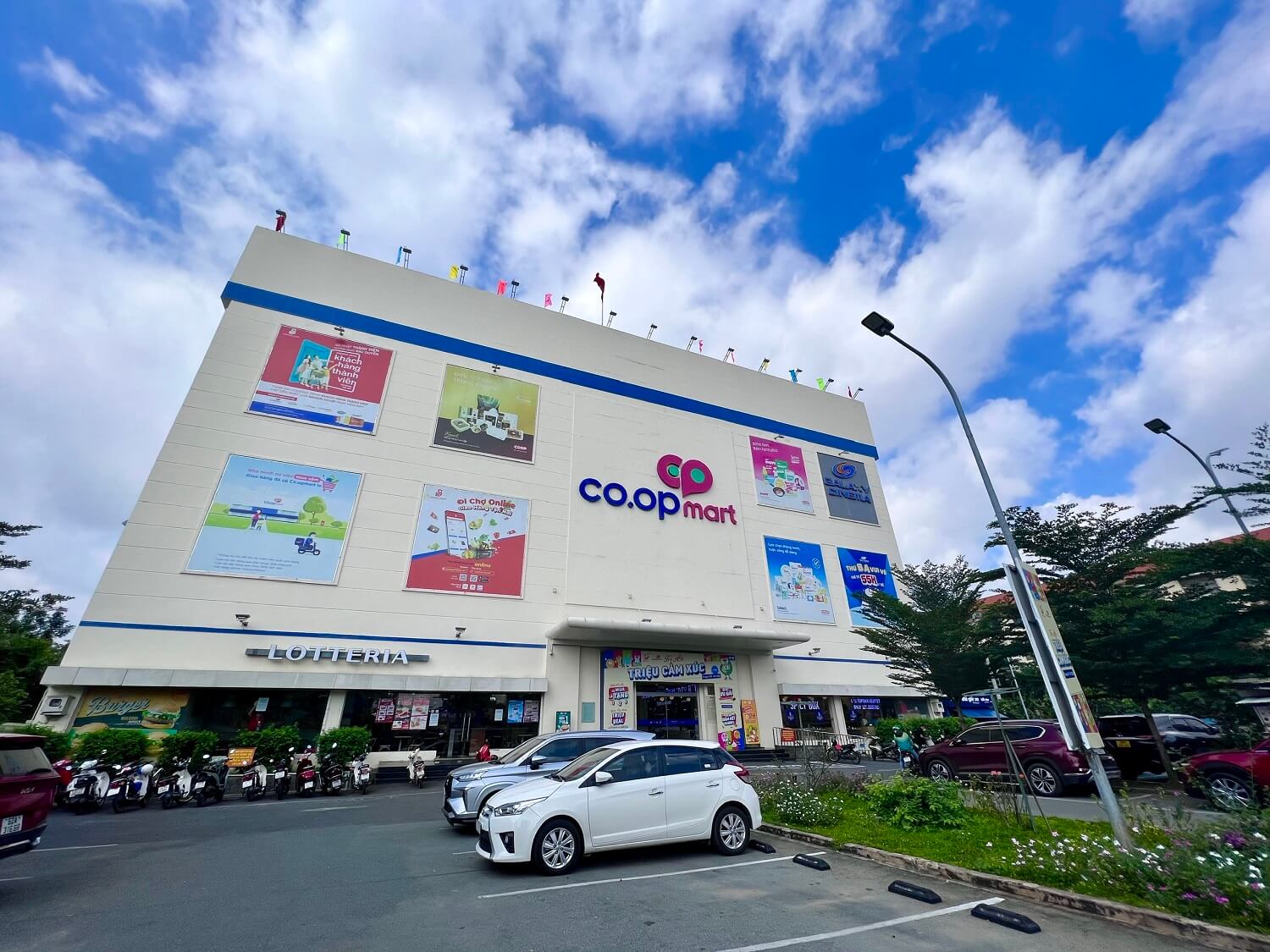 CO.OPMART HUỲNH TẤN PHÁT